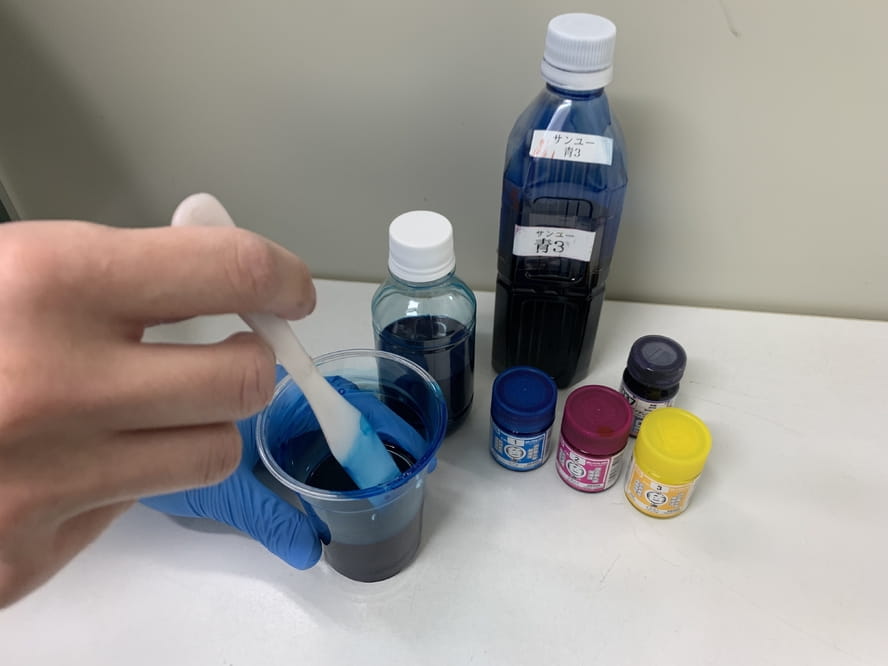 [匠]の塗装 | 株式会社イナック - 透明品の試作品製作・製品の内部可視化 INAC | 特集